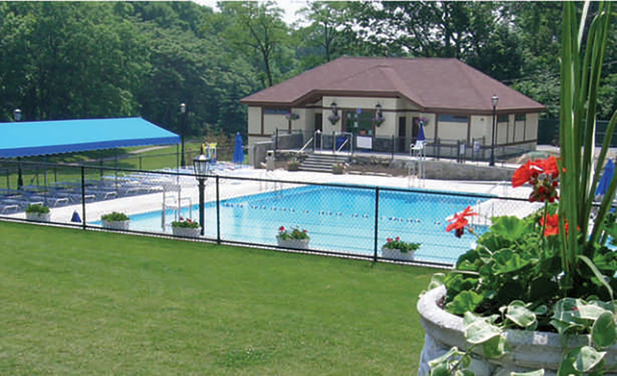 Bonnie Briar Pool and Pool House - RGR Landscape