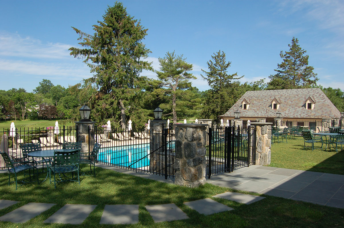 Quaker Ridge Golf Club Pool - RGR Landscape