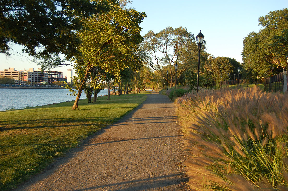 Randall’s Island Bike and Pedestrian Trails - RGR Landscape